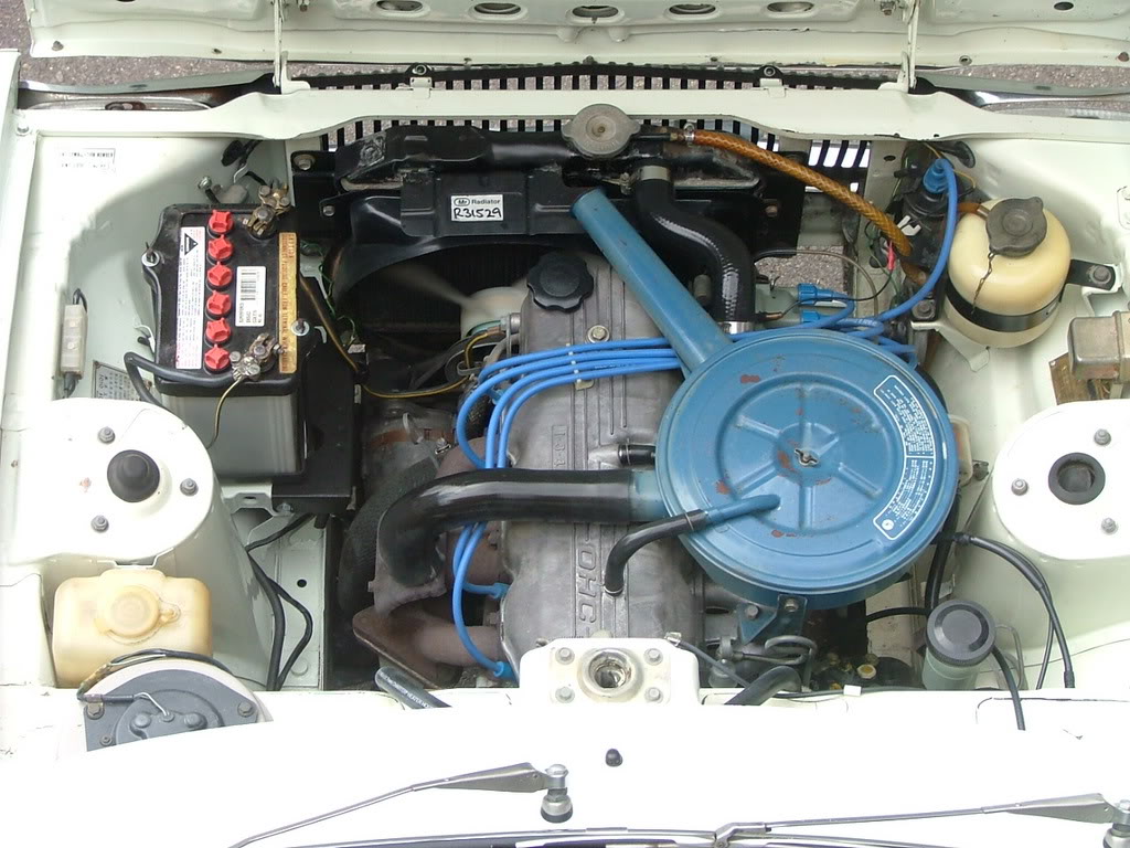 Mazda 1300 technical specifications and fuel economy